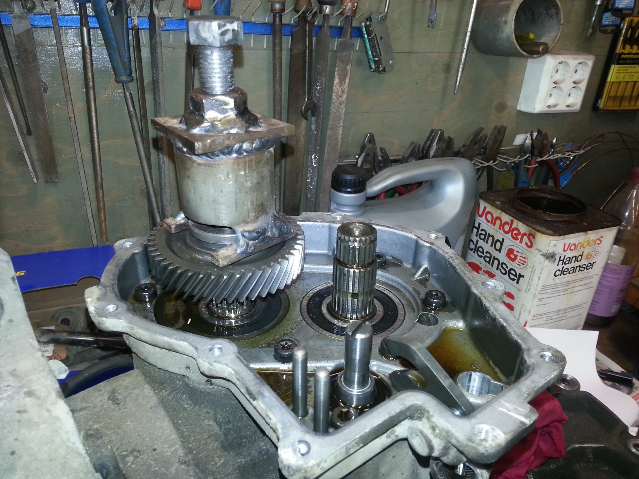 Ford IB5 gearbox 5th gear DIY puller | SIPPONEN.COM